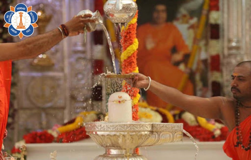 26 DE DICIEMBRE RECORDATORIO DEL SRI RUDRAM - Organización Sri Sathya ...